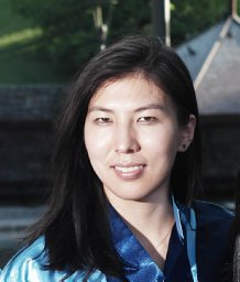 Cells Dynamically Adapt to Surface Geometry by Remodeling Their Focal ...