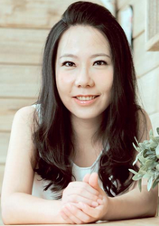 Evolution of nucleophilic high molecular-weight organic compounds in ...