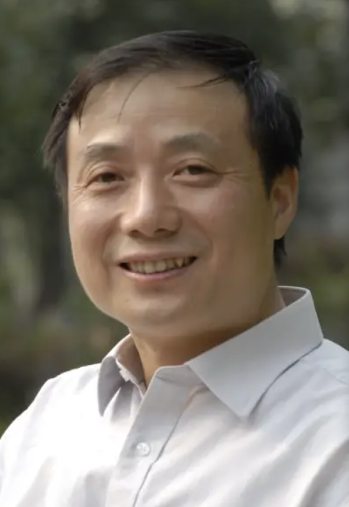 Effects of Electrolytes on Electrochemical Behaviour and Performance of ...