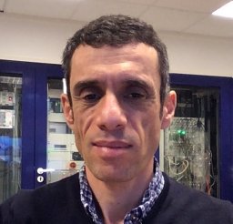 Fingerprint of Dipole Moment Orientation of Water Molecules in Cu 2 ...