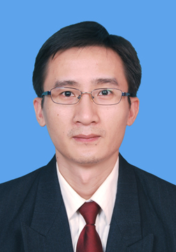 Effect of pharmacological treatment on outcomes of heart failure with ...