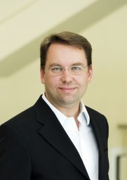 Abstract CT004: KEYNOTE-006: PD-L1 expression and efficacy in patients ...