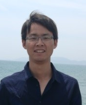 Periodically asymmetric responses of deep chlorophyll maximum to light ...