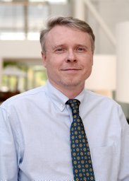 Insights into convergent evolution of cosexuality in liverworts from ...