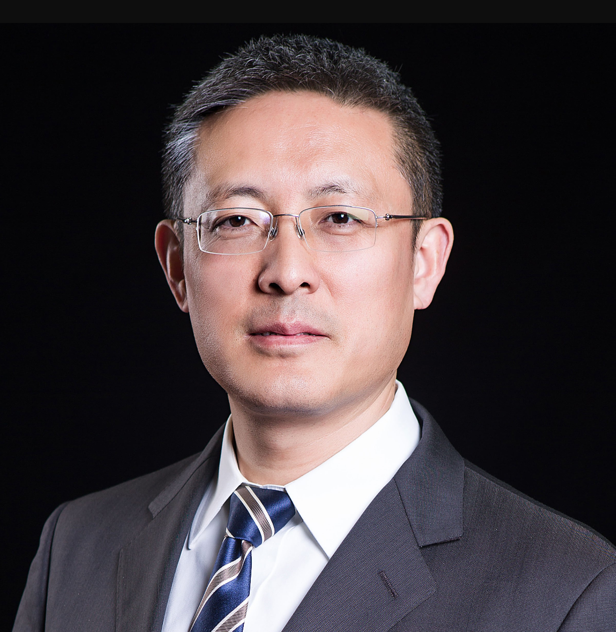 Mechanism of activation and biased signaling in complement receptor ...