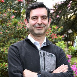 Factors Impacting the Use of an Allelochemical Lure in Pome Fruit for ...