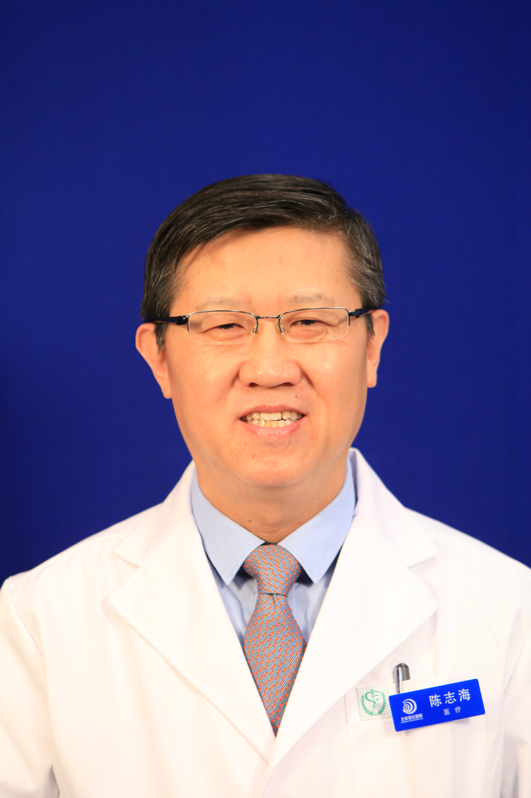 a-human-neutralizing-antibody-targets-the-receptor-binding-site-of-sars ...