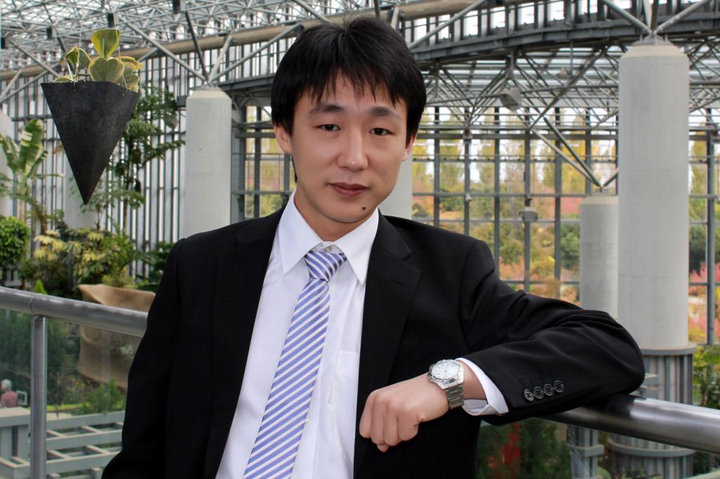 A putative 2OG-Fe(II) oxygenase’s response to gibberellin deficiency is ...