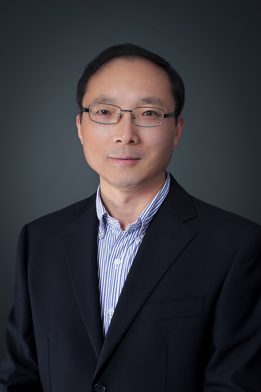 Does disclosure of customers' identities benefit a company's ...